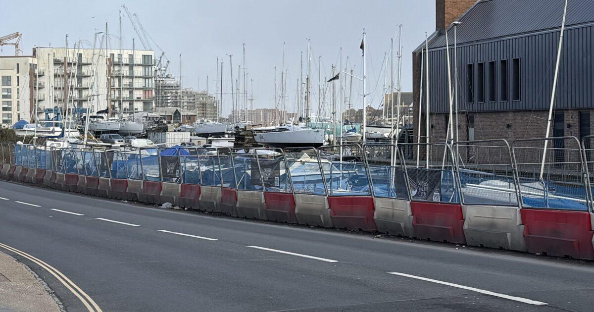 Council determined to complete Shoreham flood wall - East Worthing and ...